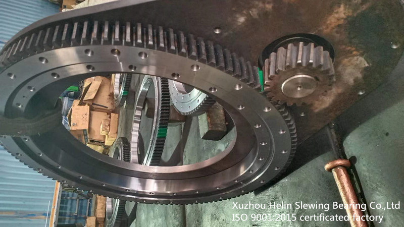 Helical slewing ring and pinion Gear and reducer - Xuzhou Helin Slewing ...